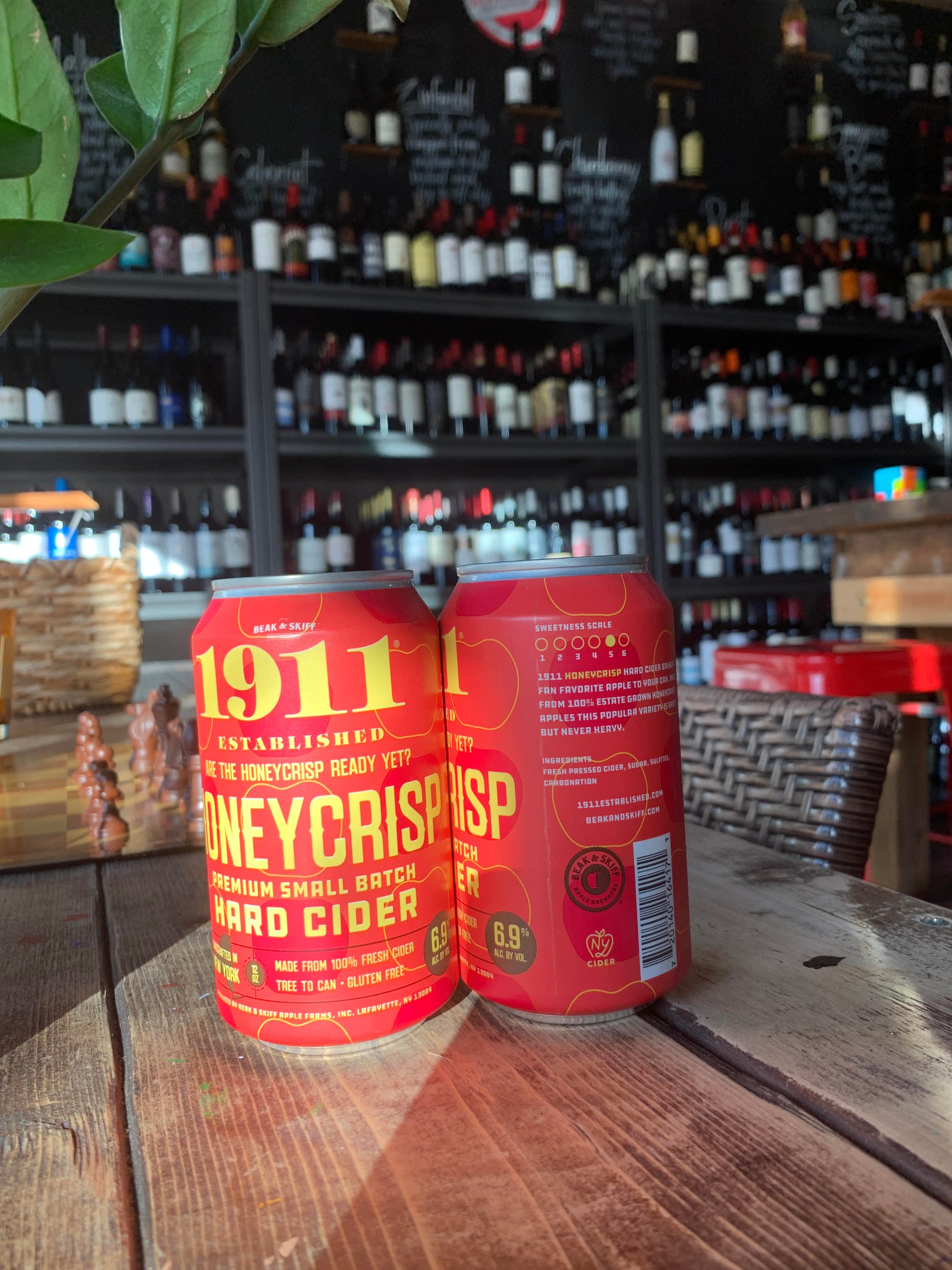 1911 Honeycrisp Hard Cider 12oz 6.9% ABV | Red Line Beer & Wine